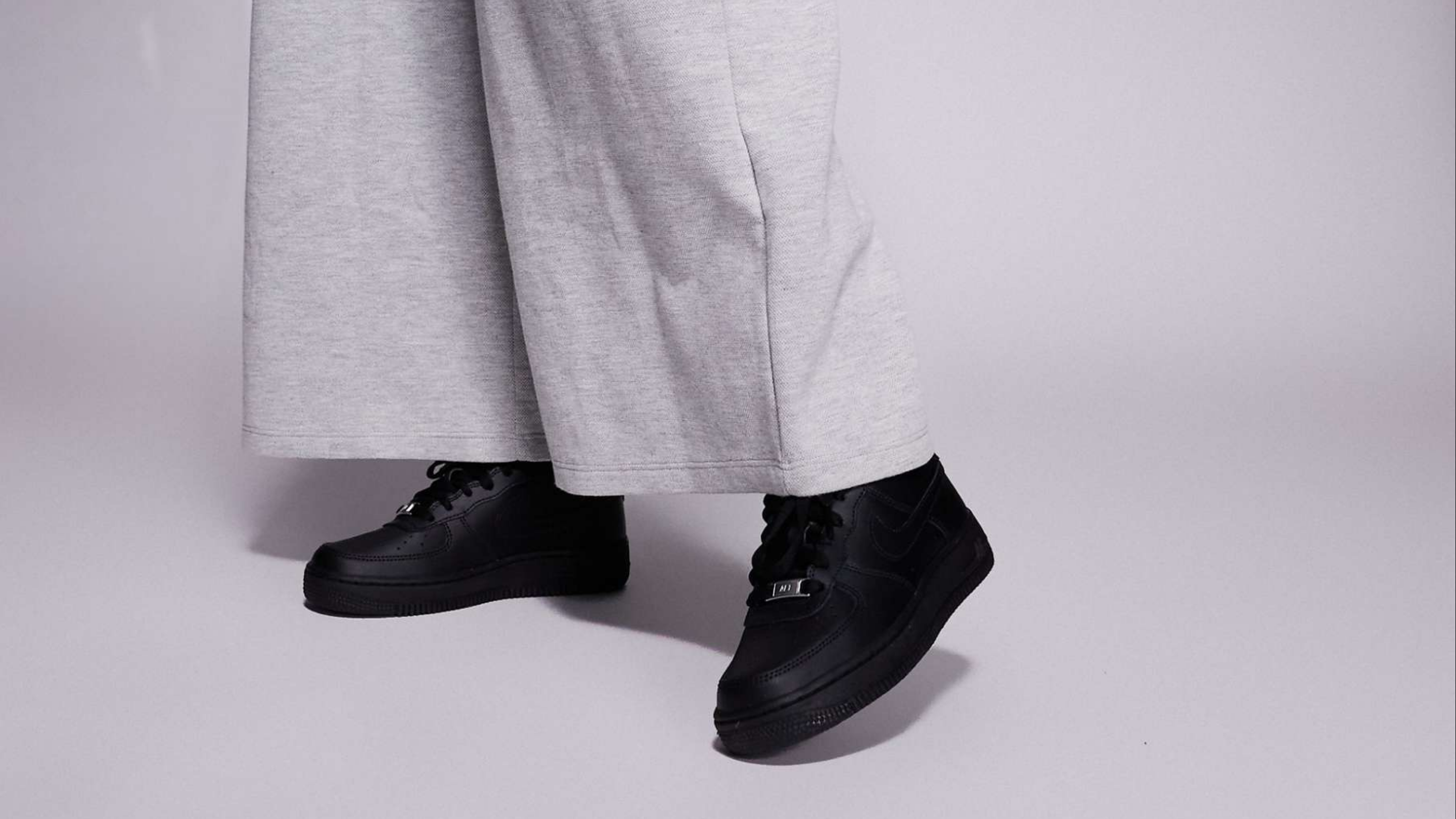 Nike Air Force 1 Low – Oversoles